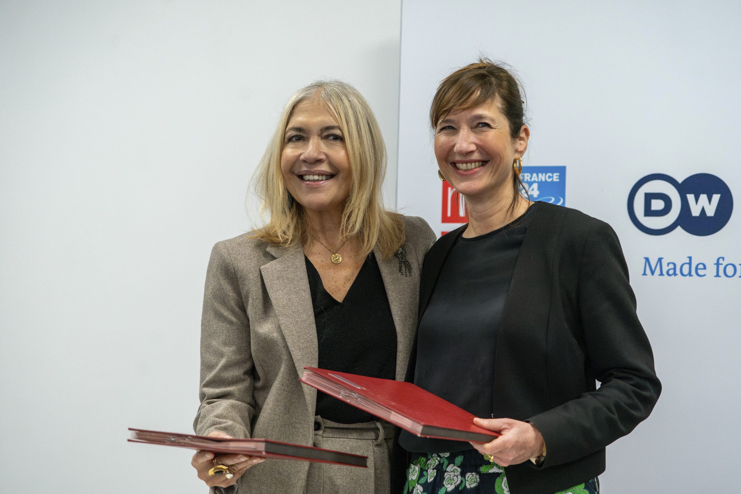 France Médias Monde et Deutsche Welle consolident leur projet européen de «Bouclier pour l ...